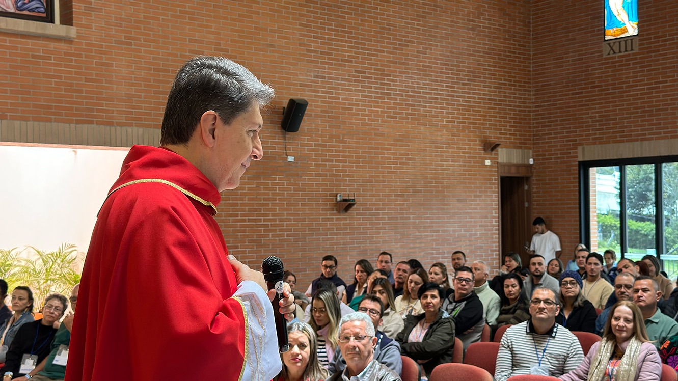 Padre Carlos Yepes - Página Oficial